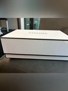 CHANEL | Other | Chanel White Box With Black Logo Rectangular Medium ...